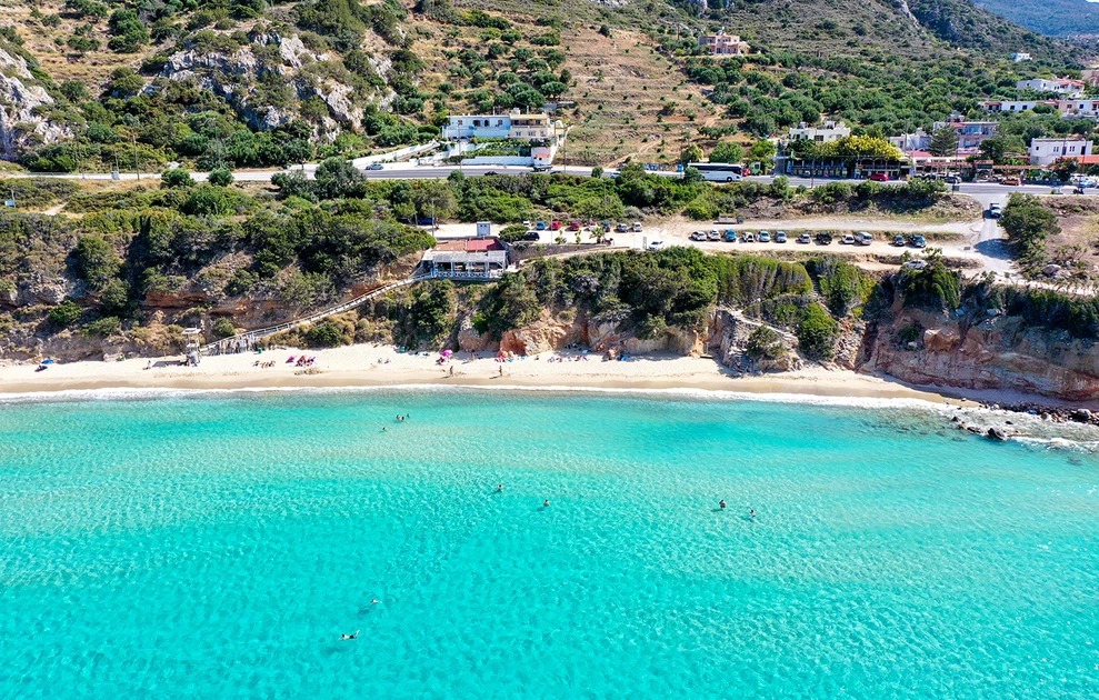 Μία από τις ομορφότερες παραλίες της Κρήτης με πεντακάθαρα νερά – Δεν ...