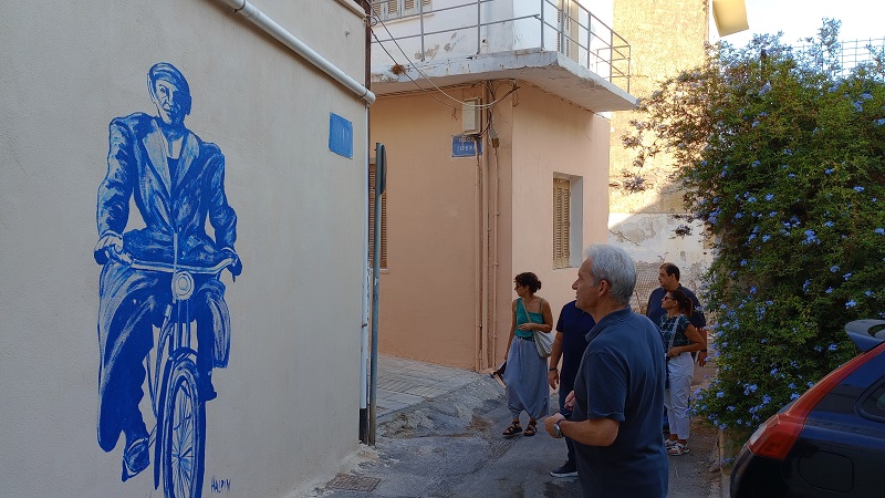 Αυτοψία του Δημάρχου Ηρακλείου στην ανάπλαση της συνοικίας Αγία Τριάδα ...