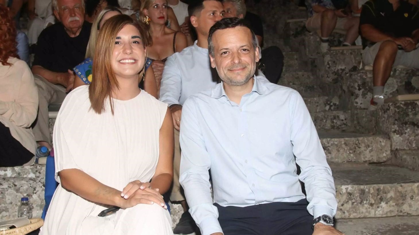 Σήμερα γάμος γίνεται: Παντρεύεται σήμερα στη Θήβα ο δήμαρχος Αθηναίων ...