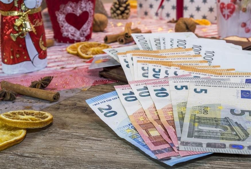 Δώρο Χριστουγέννων: Πότε πληρώνεται – Πώς θα το υπολογίσετε | zarpanews.gr