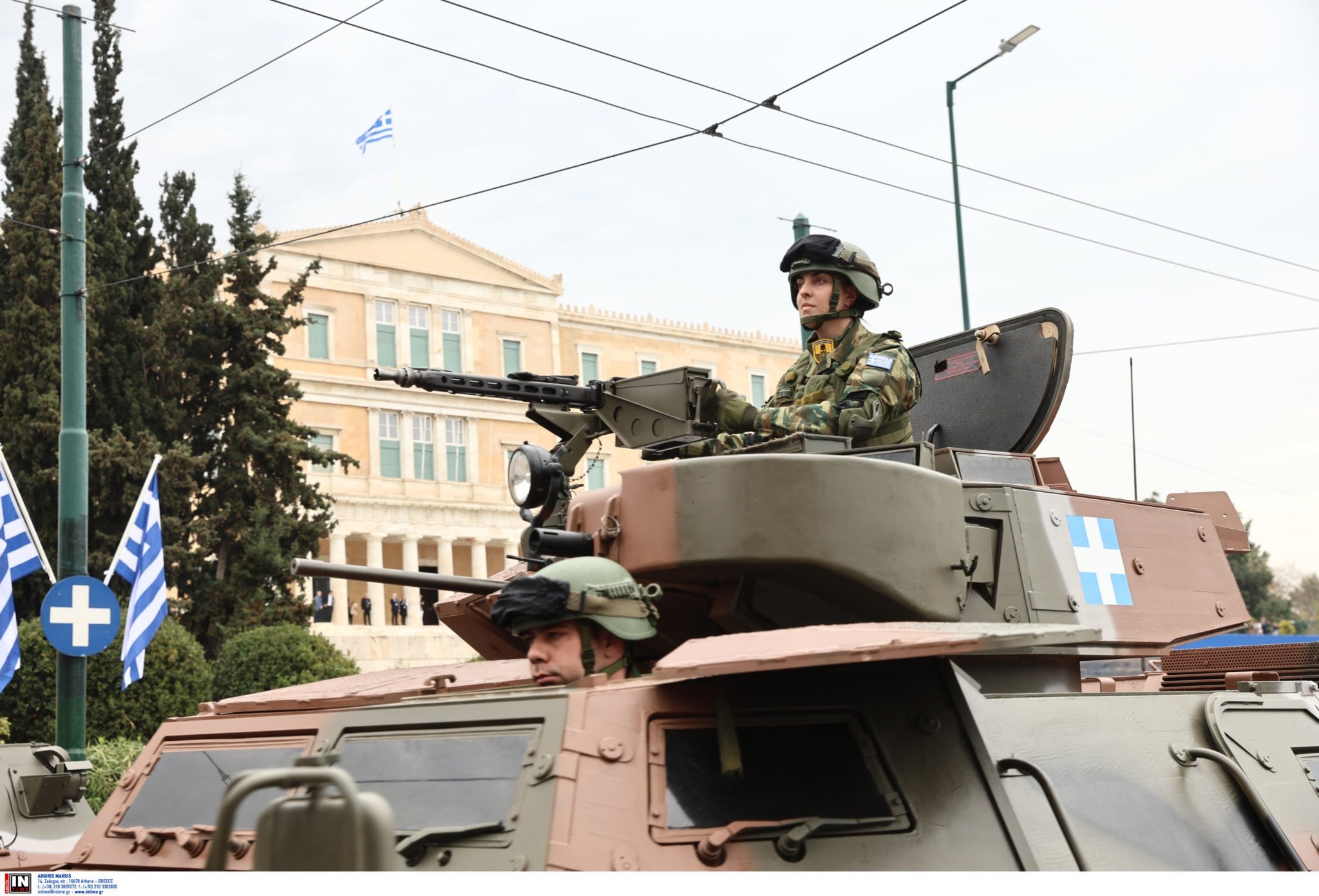 25η Μαρτίου: Φωτογραφικά καρέ από την μεγάλη στρατιωτική παρέλαση ...
