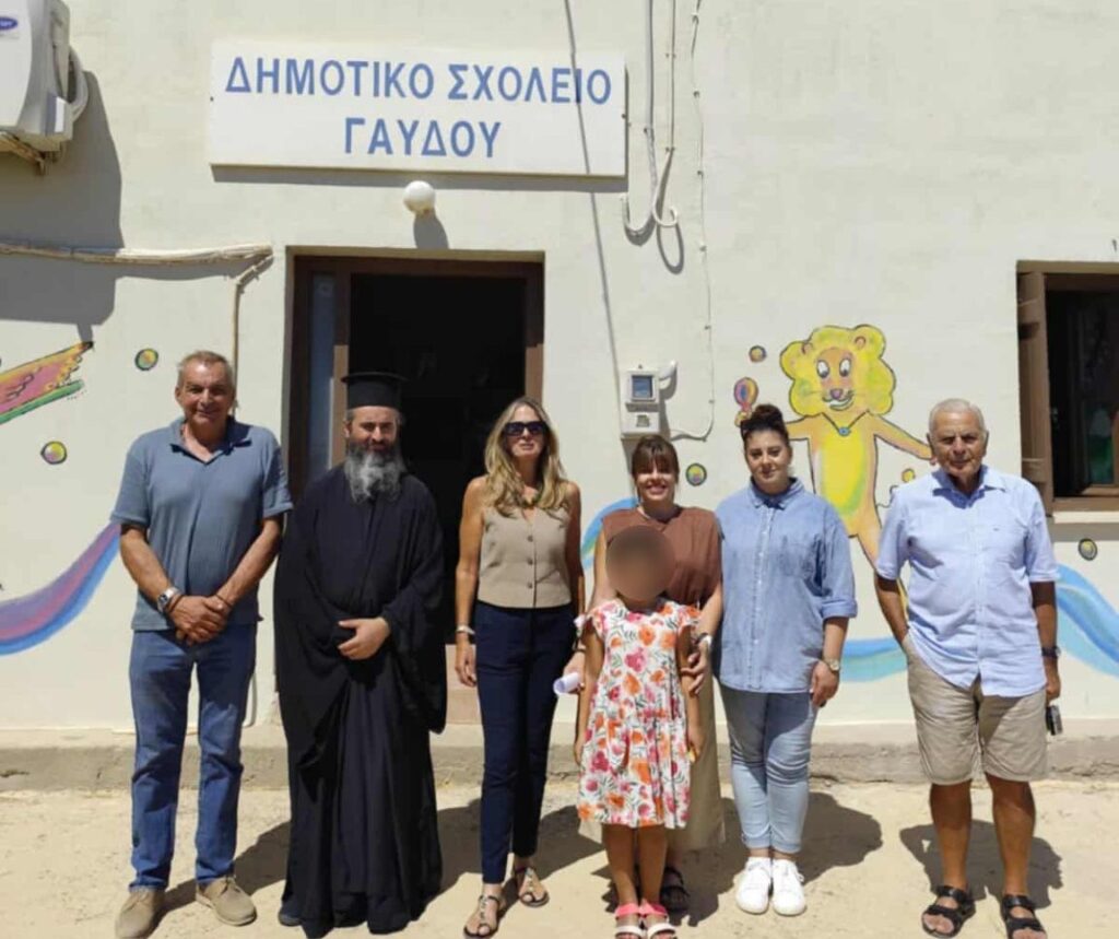 Μάθημα στο νοτιότερο άκρο της Ευρώπης: Η Χανιώτισσα δασκάλα που πήγε ...