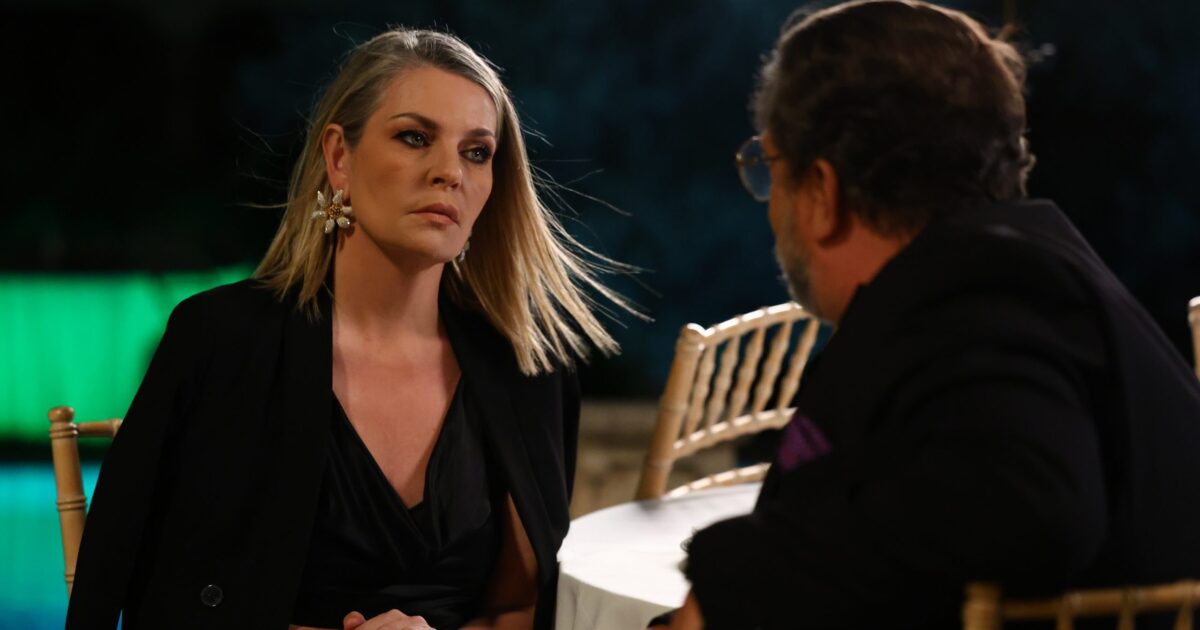 Να μ’ αγαπάς: Η Σοφία χάνει τον έλεγχο και απειλεί να σκοτώσει τον ...